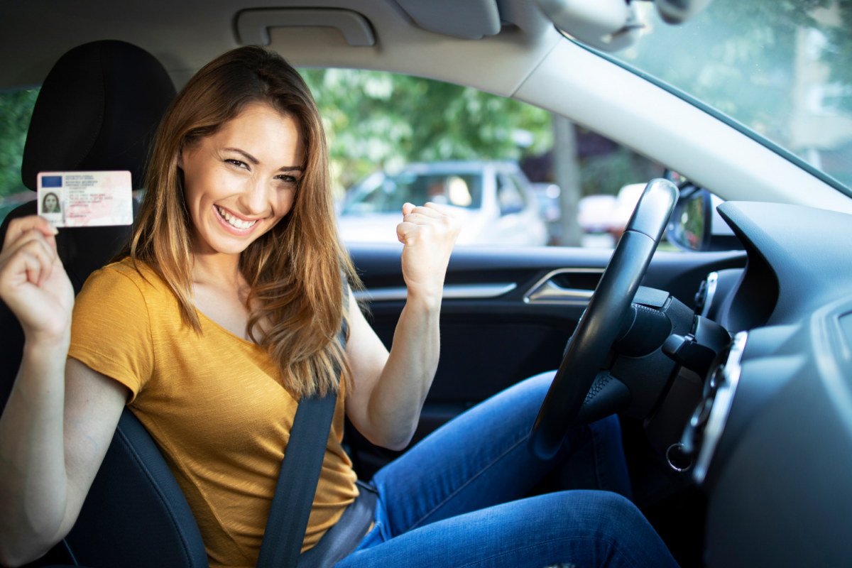 Driving License in Italy for Expats: Rules, Validity & Conversion Guide